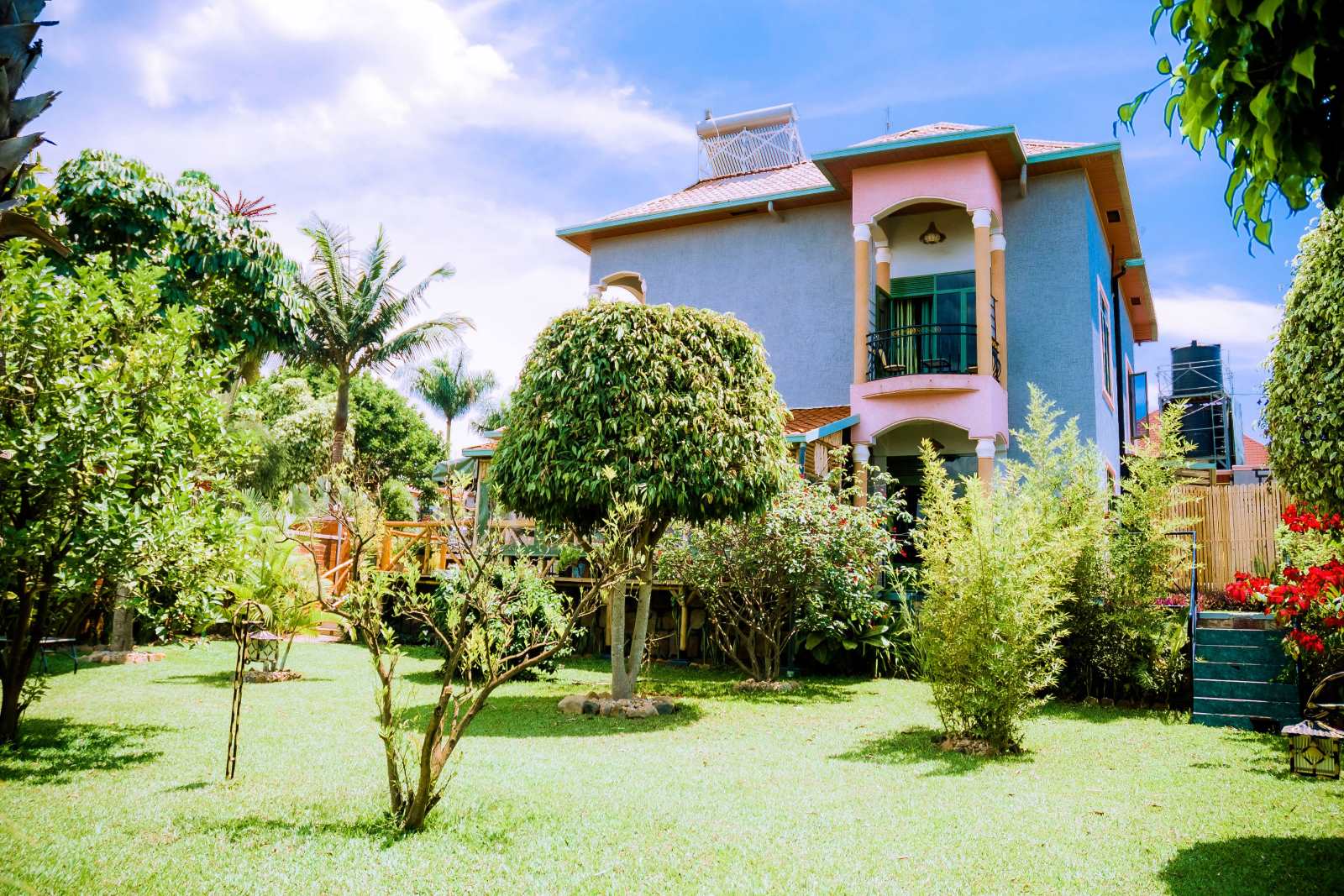 Umugano Villa - Your Home Away from Home in Kigali